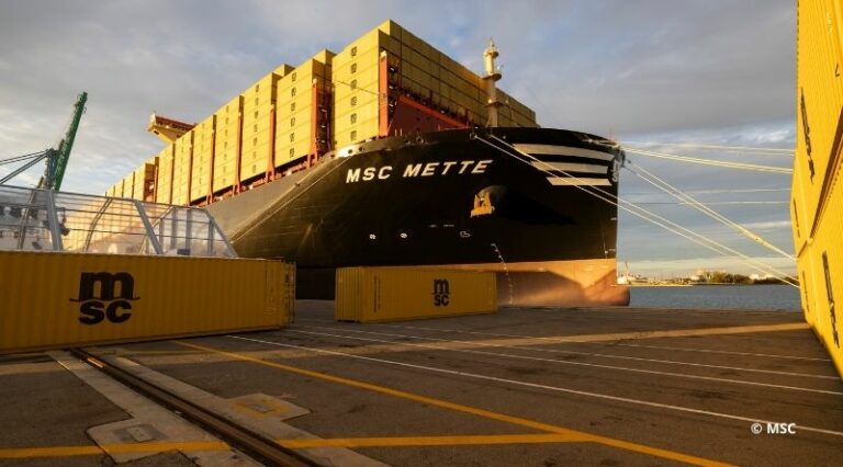 Le MSC Mette baptisé à Fos sur mer - Ports et corridors